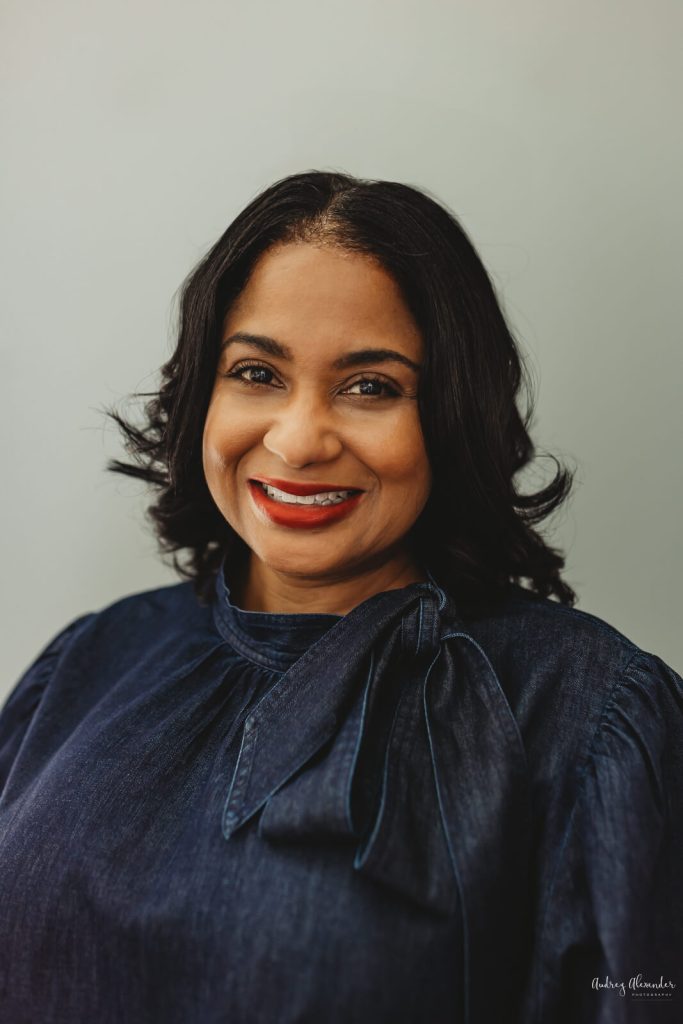 Modern and Professional Headshots at Home | Audrey Alexander ...